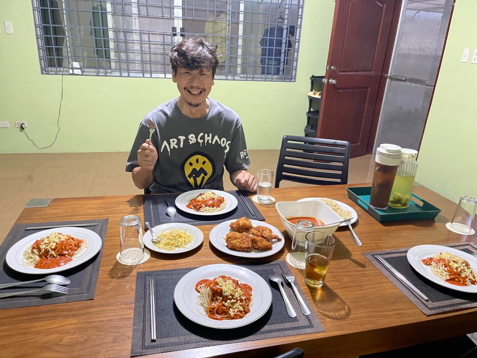 俳優の平塚真介さん、3週間のフィリピン留学で知識ゼロから中学1年生の英文法範囲を終了 - Backwise